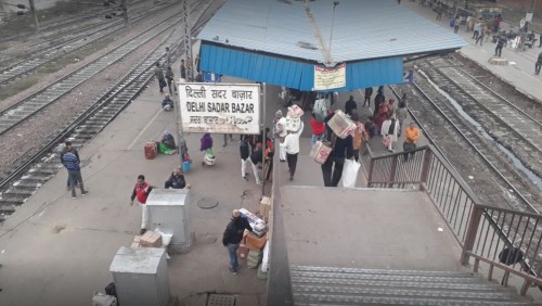 Sadar Bazaar Railway Station, Khari Baoli Road, Lahori Gate, New Delhi ...