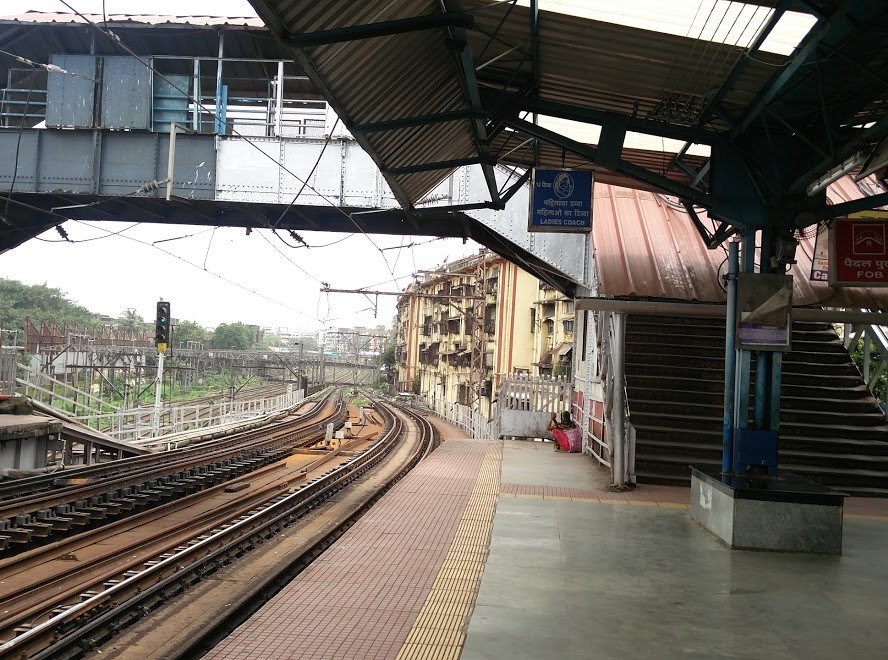 Sandhurst Road Railway Station, Naoroji Hill Road Number 11E, BIT Chawl ...