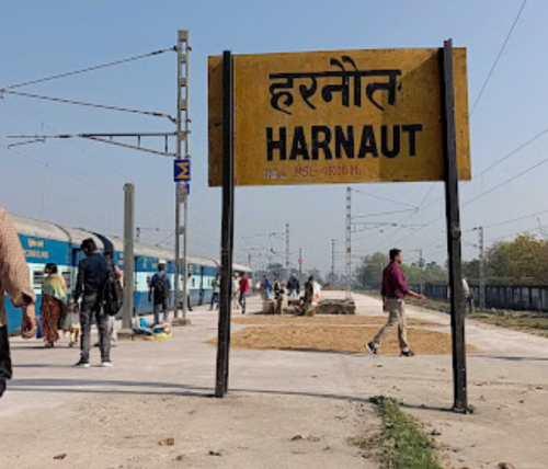 Harnaut Railway Station, Harnaut, Bihar, 803110