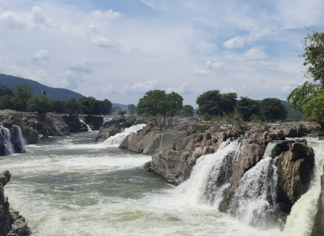 Hogenakkal Waterfalls, Dharmapuri Hogenakkal Road, Hanur ...