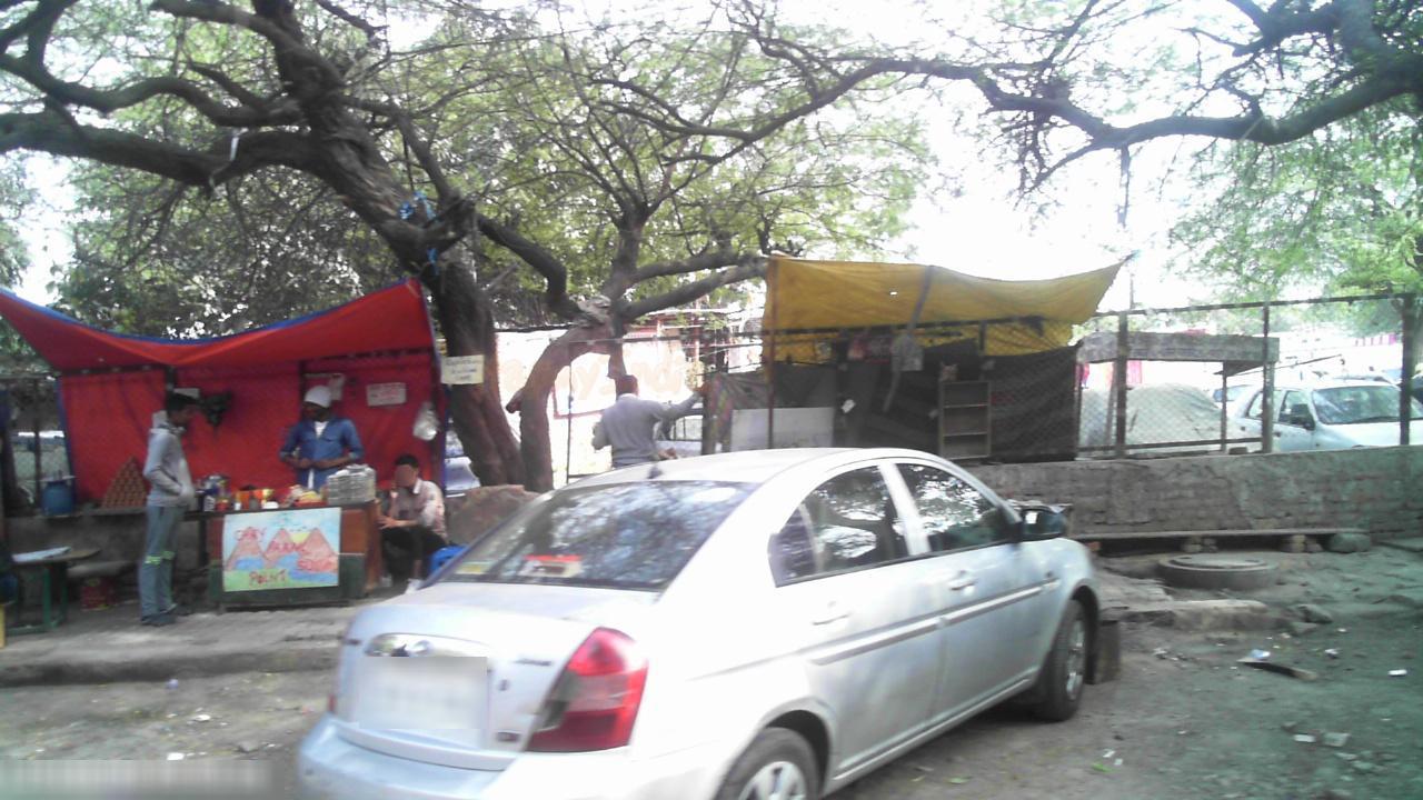 Eatery Stall, Maharishi Dayanand Marg, Savitri Nagar, New Delhi, Delhi ...