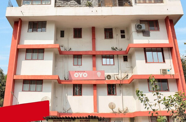 OYO Hotel, Guru Gobind Singh Marg, Sher E Punjab Society, Andheri East ...
