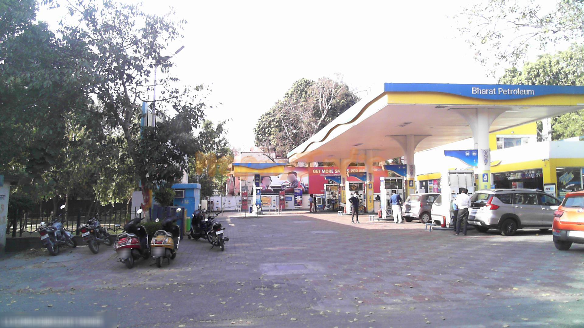 Bharat Petroleum Petrol Pump, Shantipath, New Delhi, Delhi, 110021