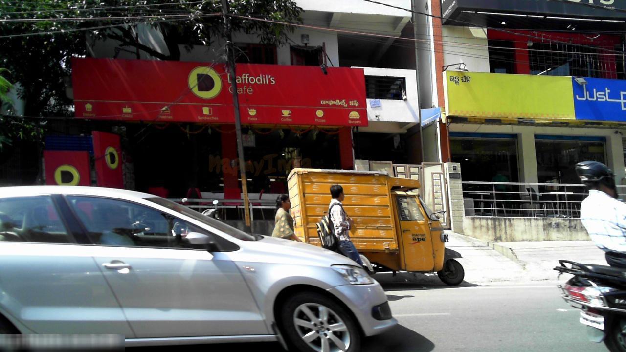 Daffodils Cafe, 2-2-3311A1, Shivam Road, Opposite Shivam Bus Stop ...