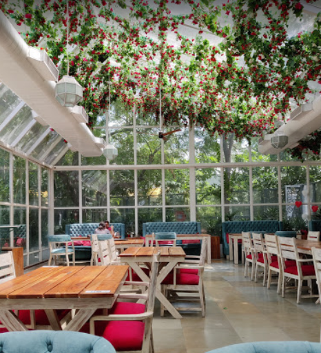 The Forresta Kitchen Bar, Ground Floor, Devraj Luxury Hotels, Near Moti ...